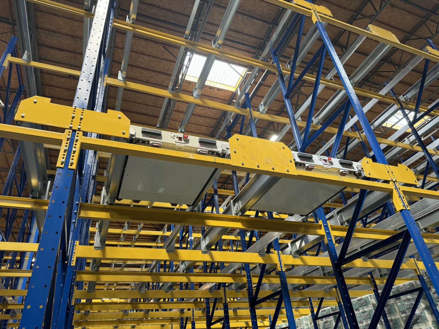 Advance ISATellite Pallet Shuttle Benefits - Advance Storage Products
